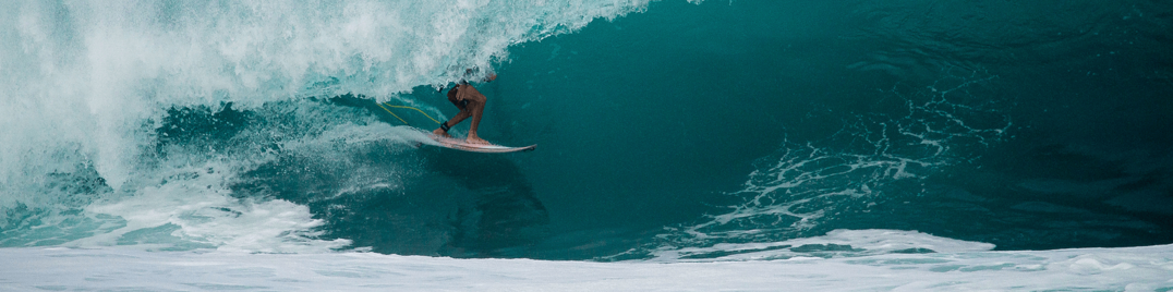 Feel the Waves - LinkedIn Background - Get some inspiration!