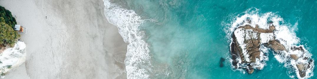 Beach - LinkedIn Background - Get some inspiration!