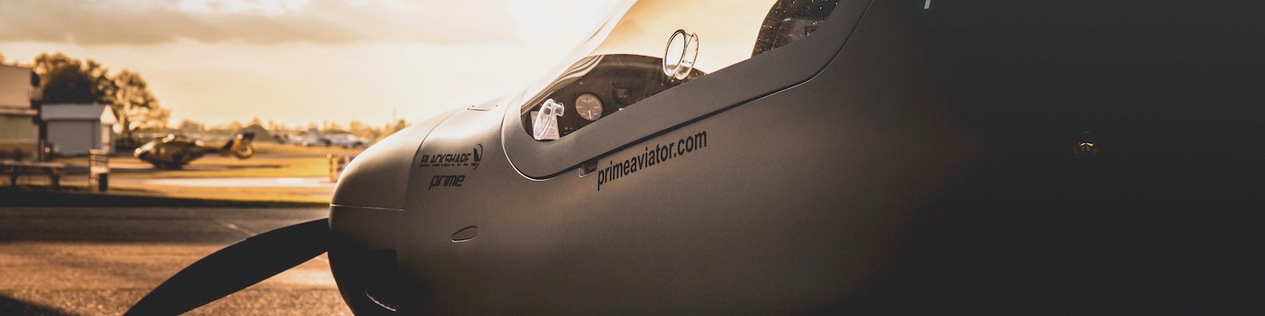 Aviator - LinkedIn Background - Get some inspiration!