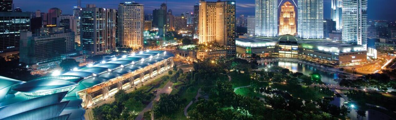 Skyscrapers - LinkedIn Background - Get some inspiration!