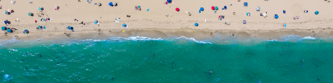 Time to Beach - LinkedIn Background - Get some inspiration!