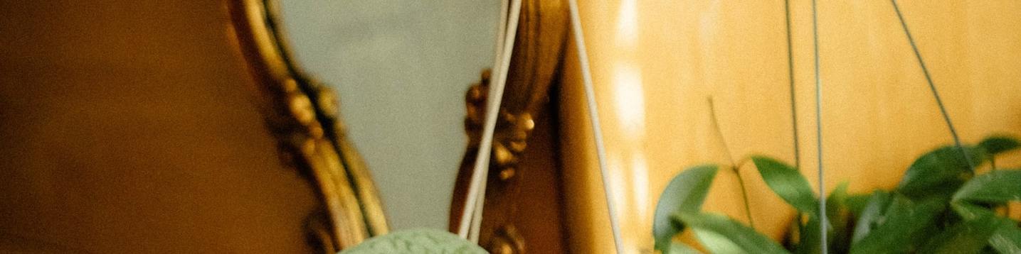 Vintage - LinkedIn Background - Get some inspiration!