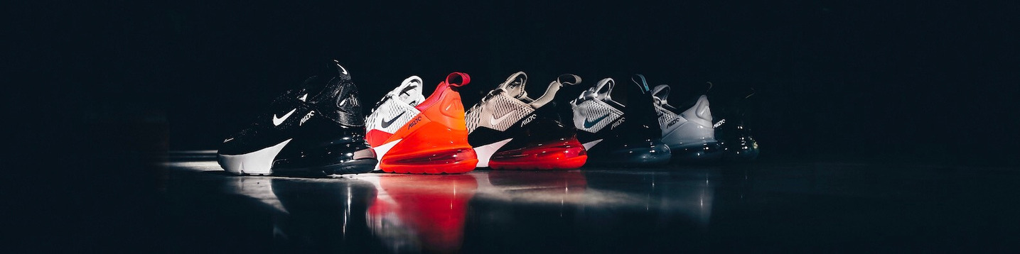 NIKE Shoes - LinkedIn Background - Get some inspiration!