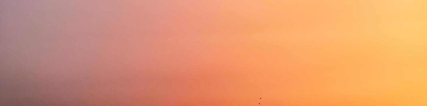 Warm Gradient - LinkedIn Background - Get some inspiration!