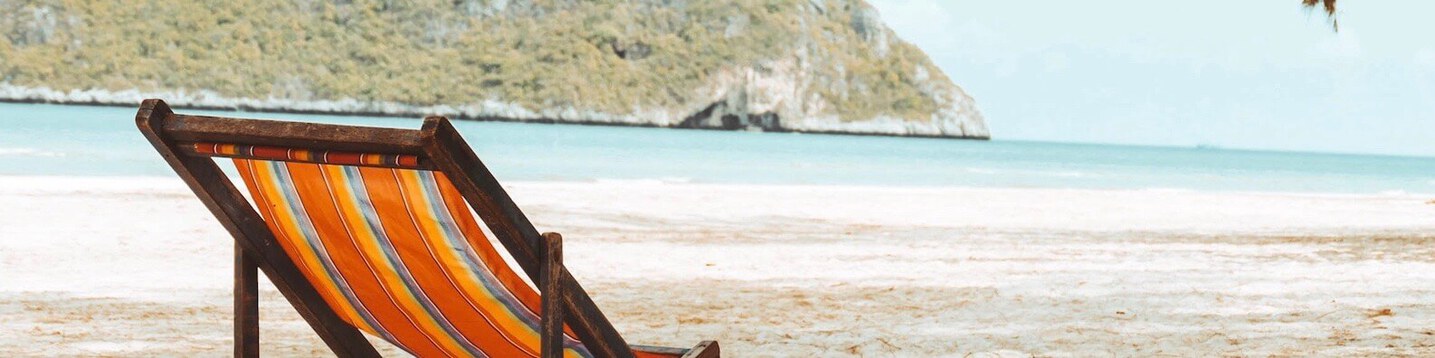Beach - LinkedIn Background - Get some inspiration!