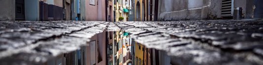 The Accountant - LinkedIn Background - Get some inspiration!