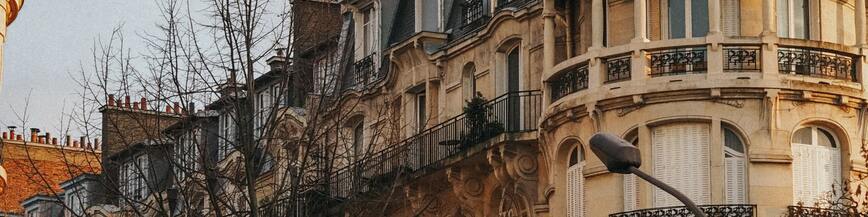 Autumn - LinkedIn Background - Get some inspiration!