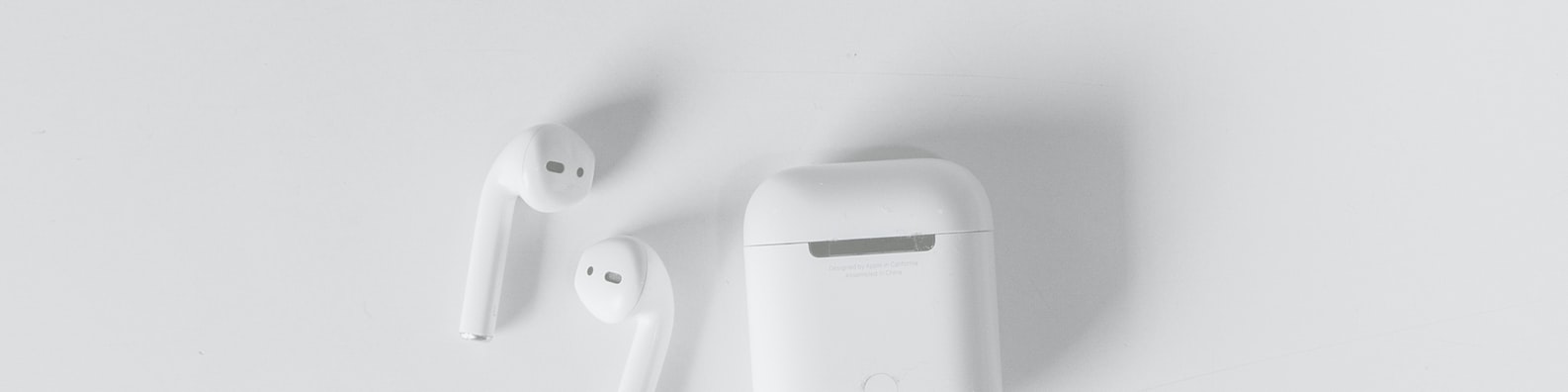 Apple Air Pods - LinkedIn Background - Get some inspiration!